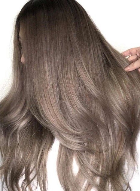 13 فرمول رنگ موی نسکافه‌ ای دودی بدون دکلره: رنگ مو سال 2025